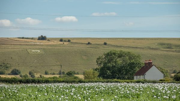 Guide to the Amazing 8 White Chalk Horses on the Wiltshire Hills | The ...