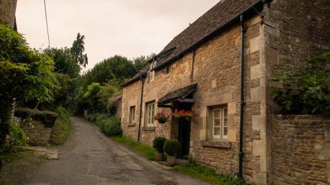 Visiting the charming village of Lacock in the Cotswolds (2021) | The ...