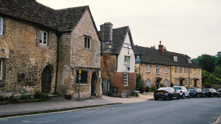 Visiting the charming village of Lacock in the Cotswolds (2021) | The ...